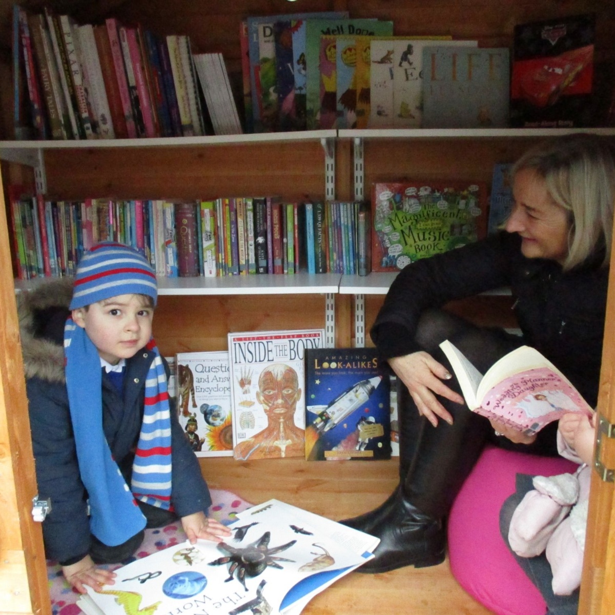Elmstead Wood Primary School - Playground Reading Hut